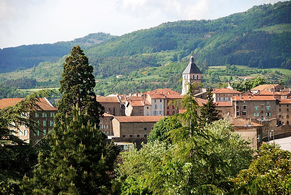 Saint Félicien – fête de la Chèvre et du Caillé Doux le 6 août ...